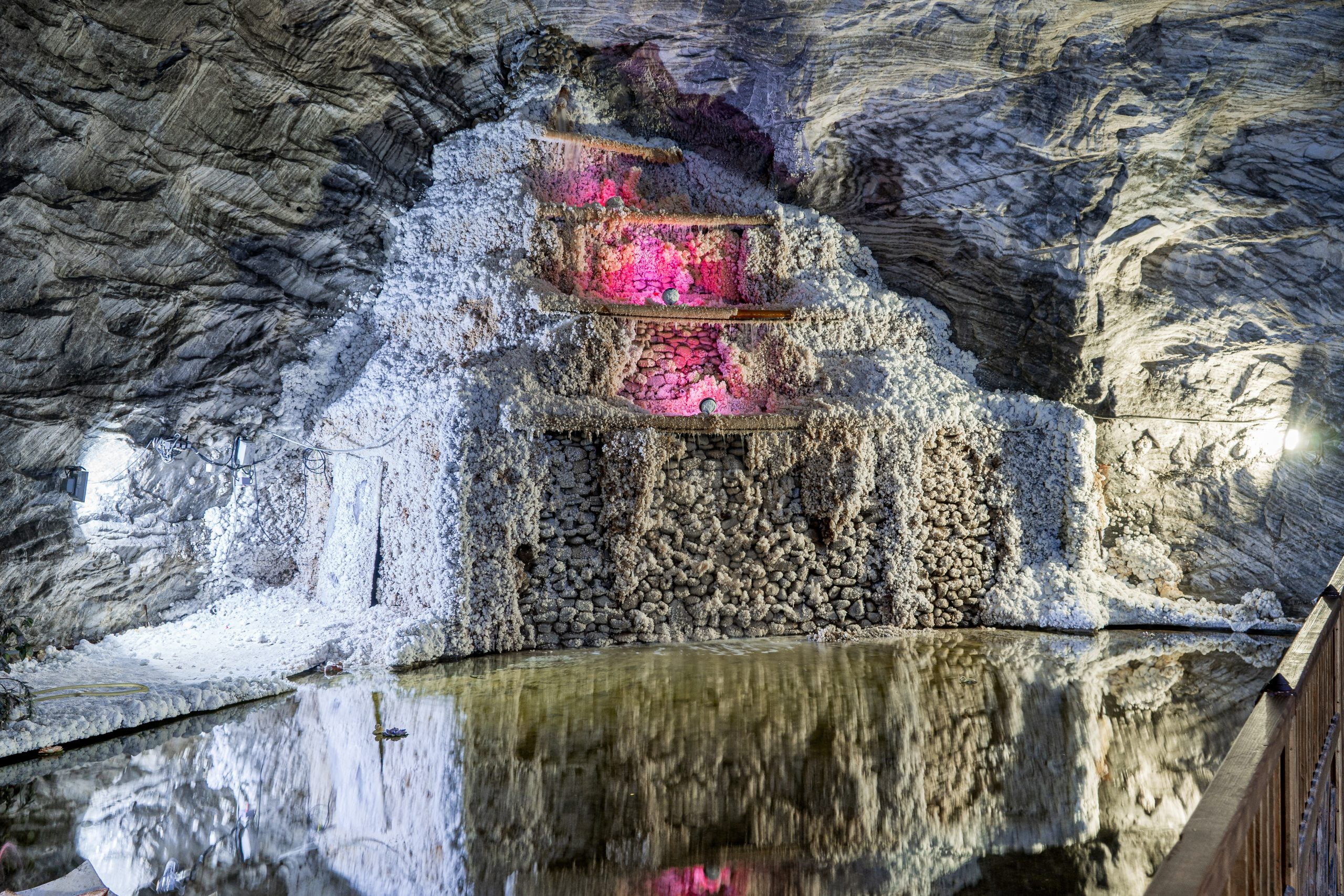 Pagina principala - SALROM S.A